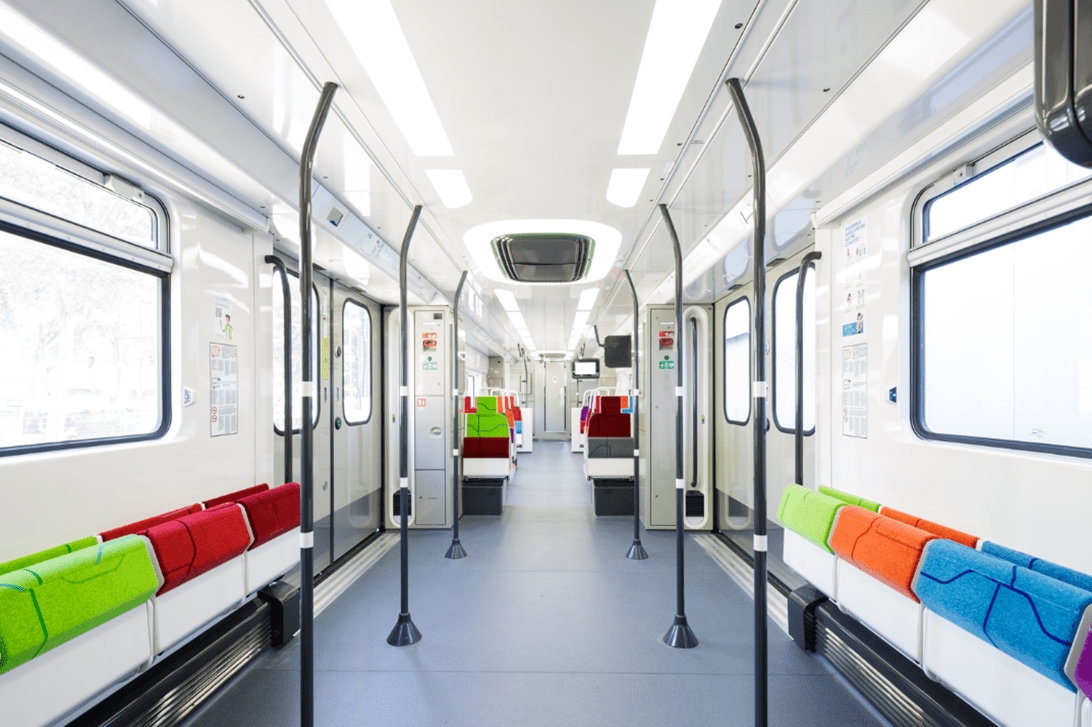 LE RER NG NOUVELLE GÉNÉRATION A EFFECTUÉ SON PREMIER VOYAGE COMMERCIAL ...