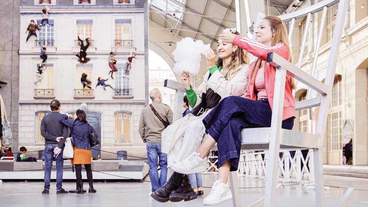 La fête foraine de l'Art Contemporain au Carré Centquatre | Transilien